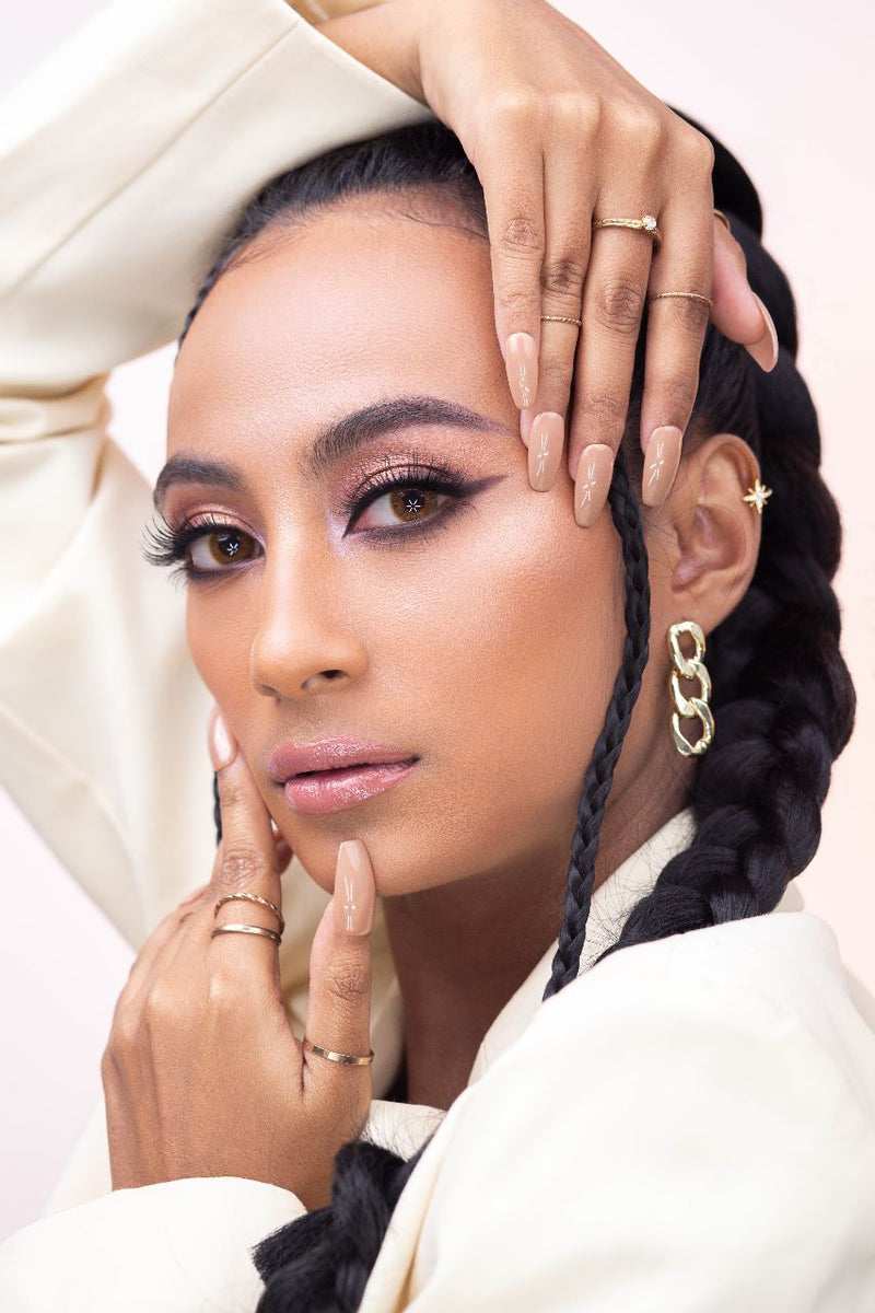 How To Create Signature Hollywood Glam Makeup Look for Tan Skin ala No ...